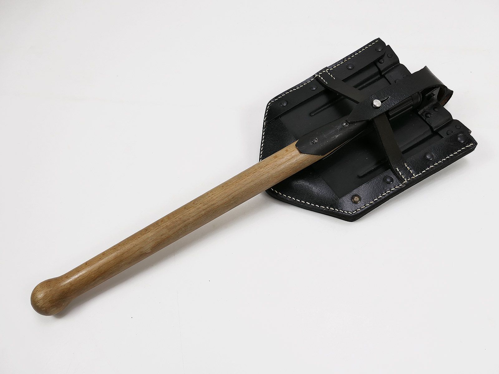 WW2 Wehrmacht Klappspaten mit Klappspatentasche 1.Modell Spatentasche ...