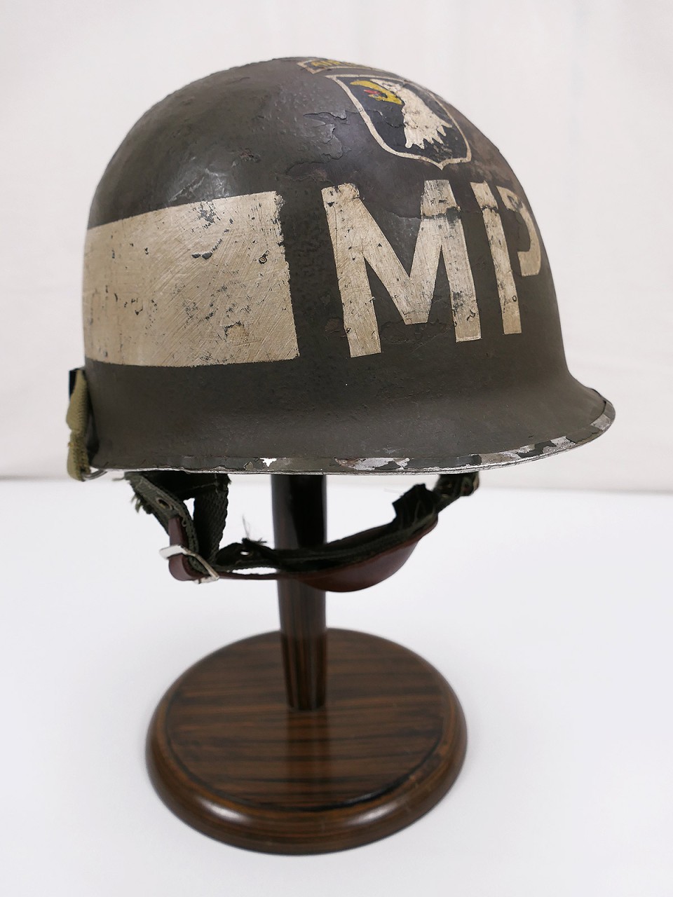 101st Airborne VET US ARMY Type WW2 M1 Stahlhelm MP Militärpolizei ...
