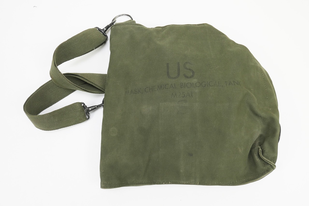Original US Army M25A1 Chemical Biological Tank Gas Mask Bag mit Filter ...
